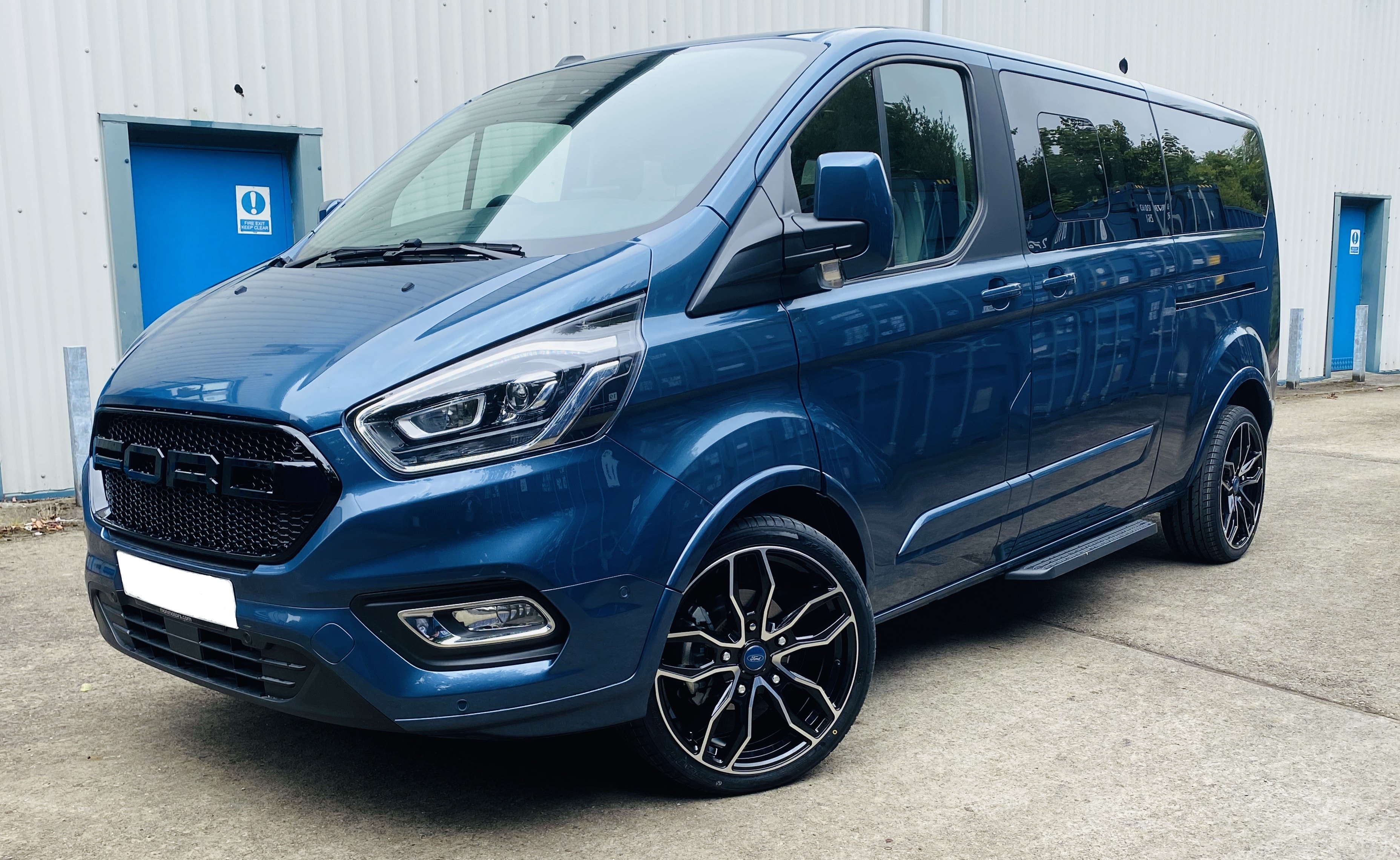 Ford Transit Custom Tourneo Overview - Quadrant Vehicles | Van Sales UK