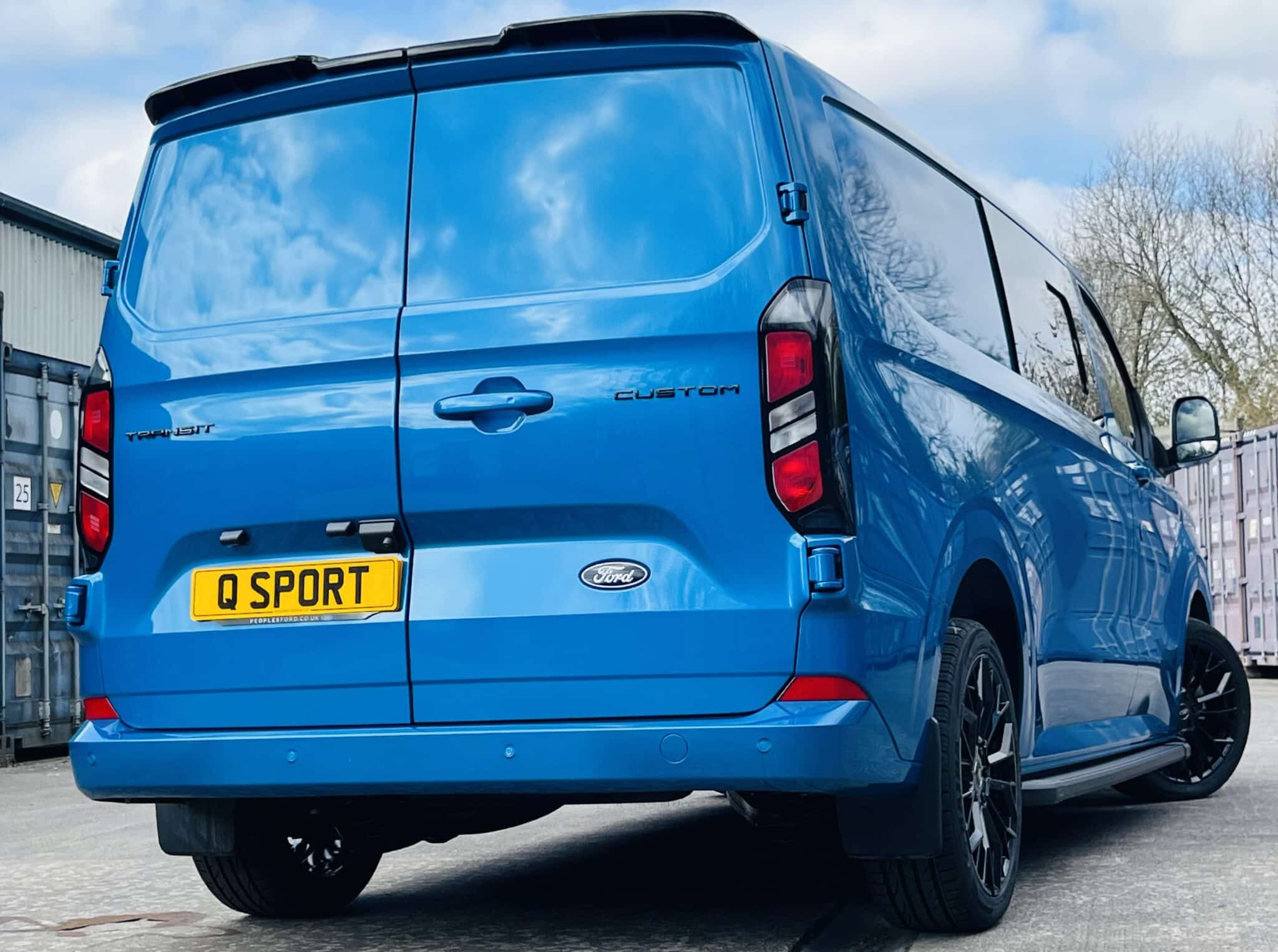 Ford Transit Custom Crew Cab Sport - UK Van Sales | Quadrant Vehicles